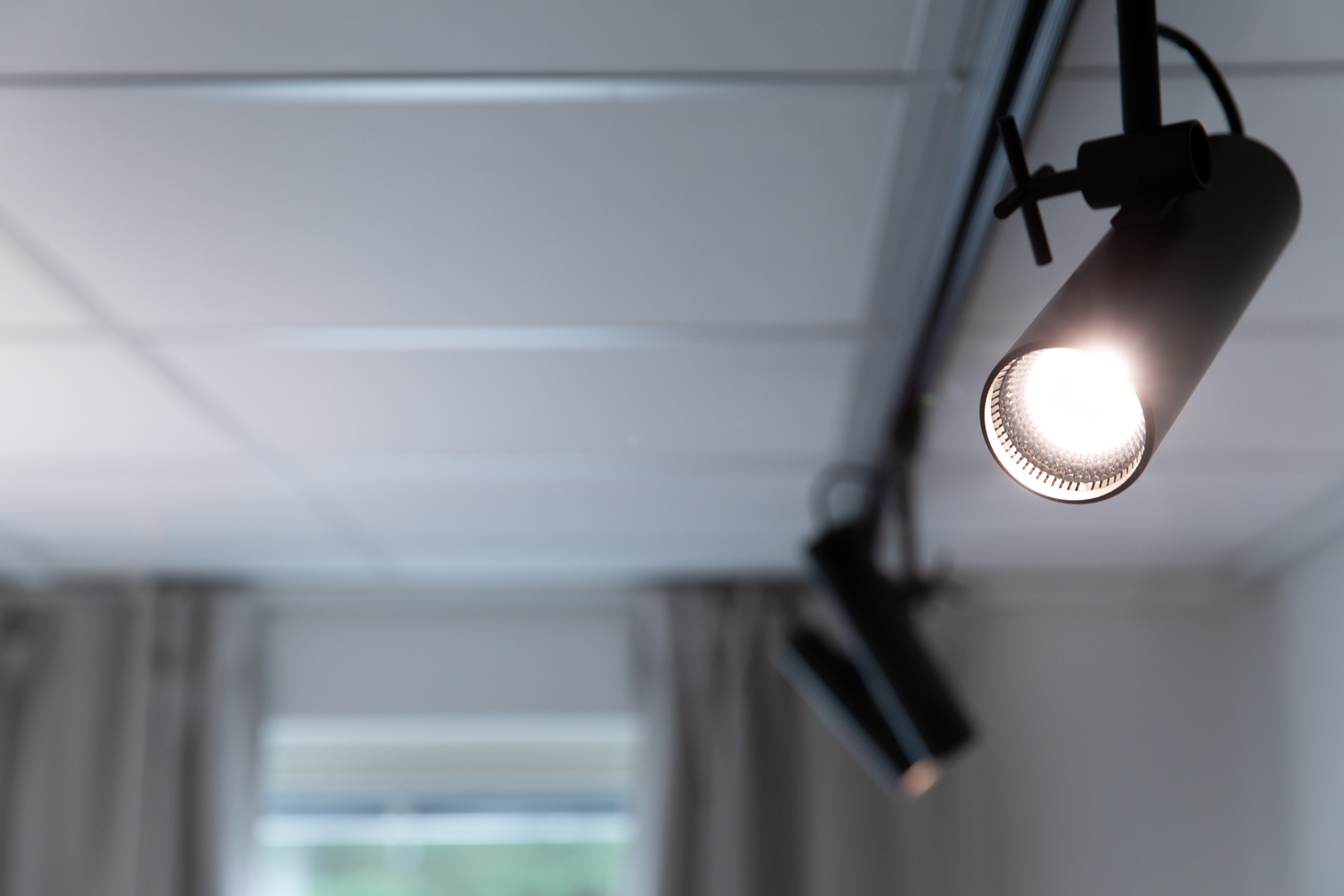 Discomfort glare from electric light - Fagerhult (International)