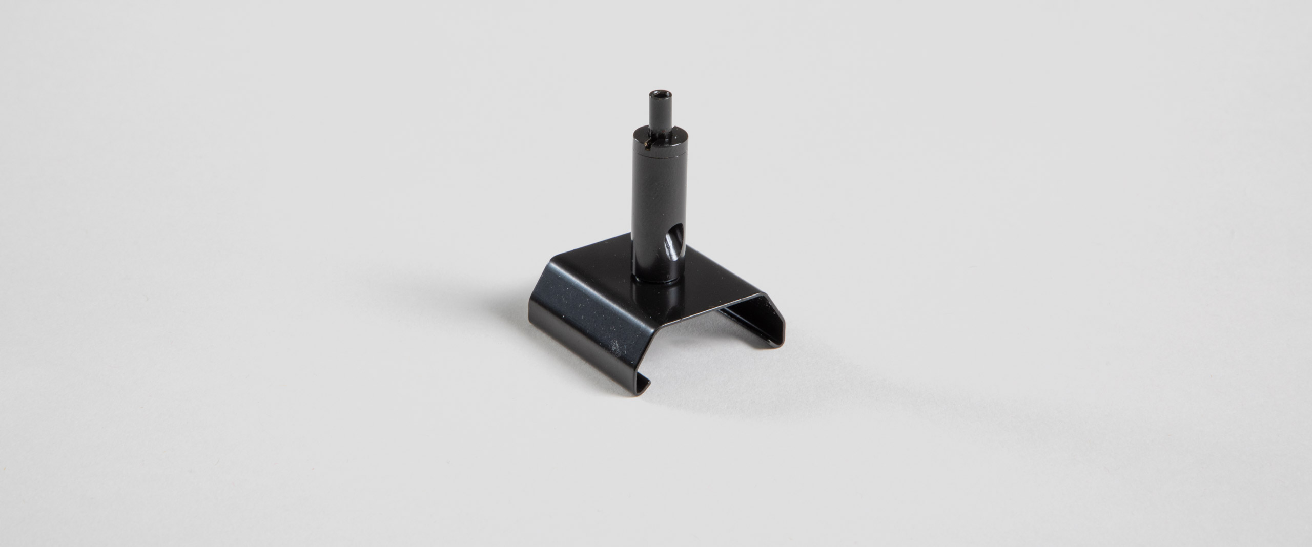 Wire bracket "snap on"